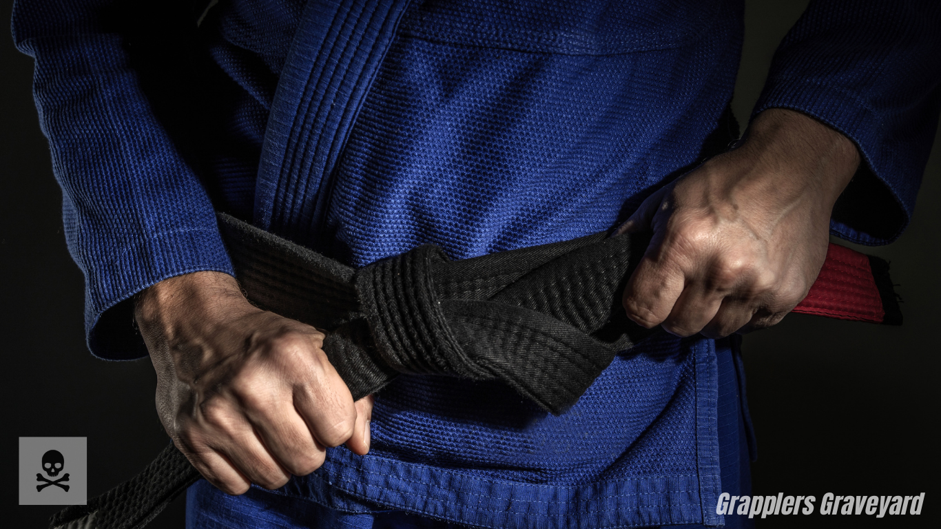 Tapping Out in BJJ: A Sign of Weakness or Smart Strategy